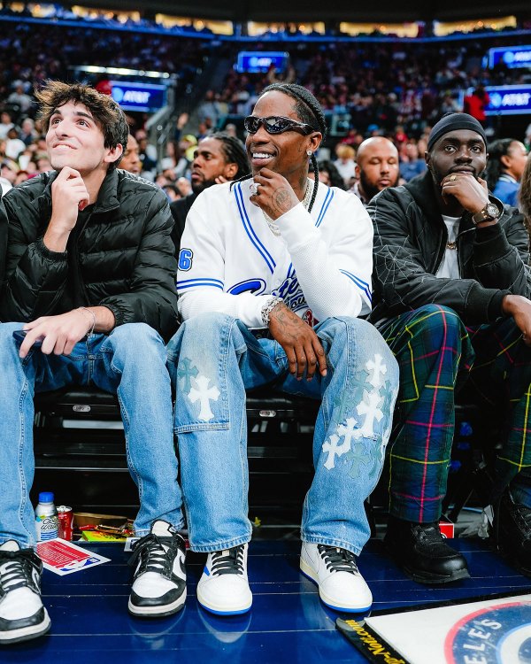 Travis Scott Fragment Air Jordan 1 Low 2025 | SneakerNews.com