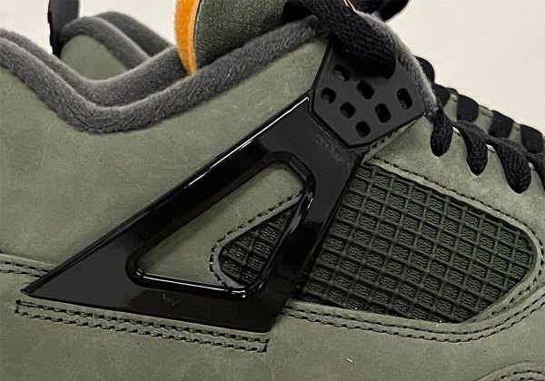 Jordan 4 Undefeated 2025 | SneakerNews.com