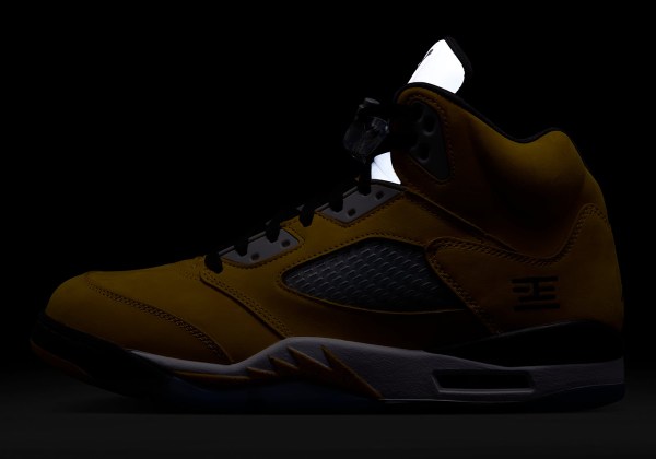 Air Jordan 5 Tokyo Store List | SneakerNews.com