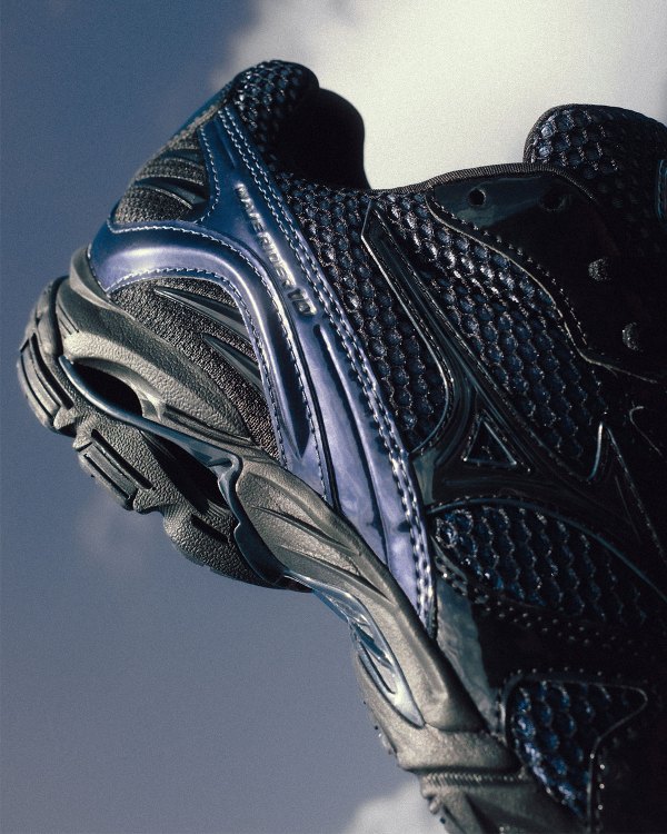 END Mizuno Wave Rider 10 Release Date | SneakerNews.com