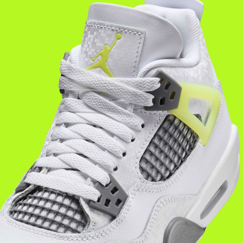 Air Jordan 4 "Light Lemon Twist" HJ5990-100 | SneakerNews.com