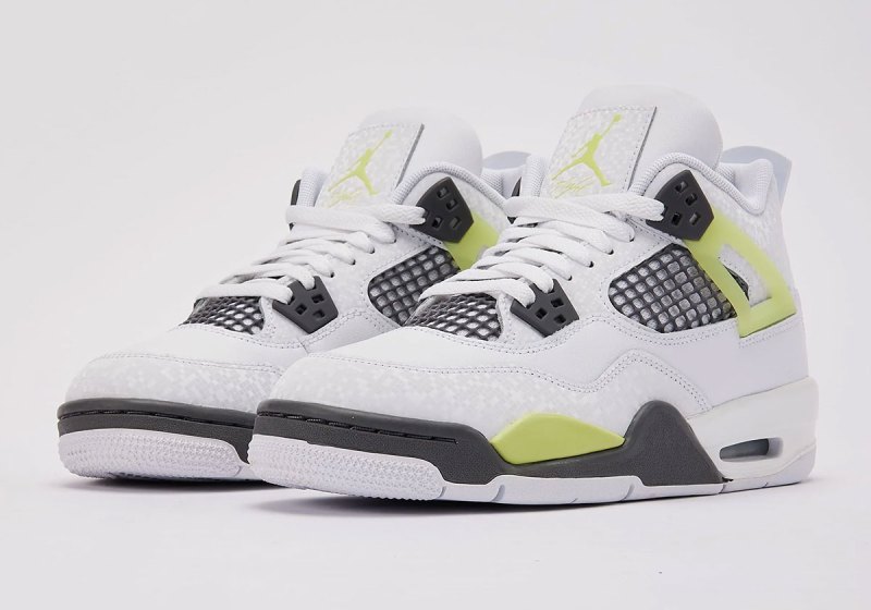 Air Jordan 4 "Light Lemon Twist" HJ5990-100 | SneakerNews.com