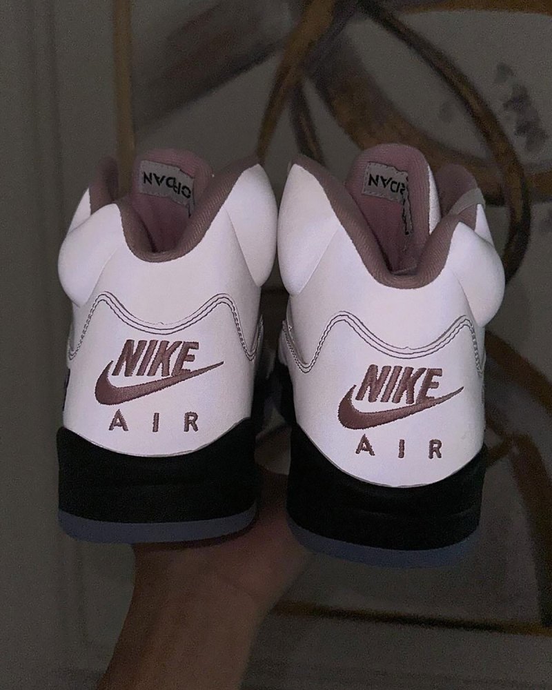 Air Jordan "35th Anniversary" HQ7978-102 | SneakerNews.com