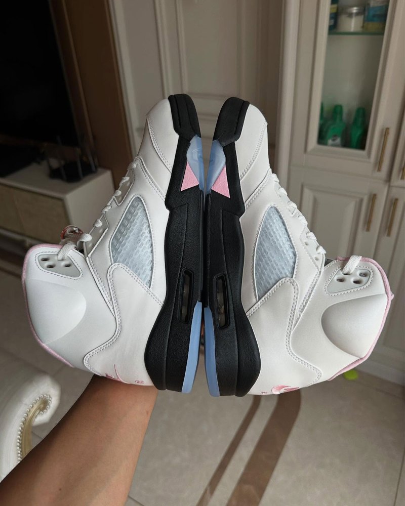 Air Jordan "35th Anniversary" HQ7978-102 | SneakerNews.com