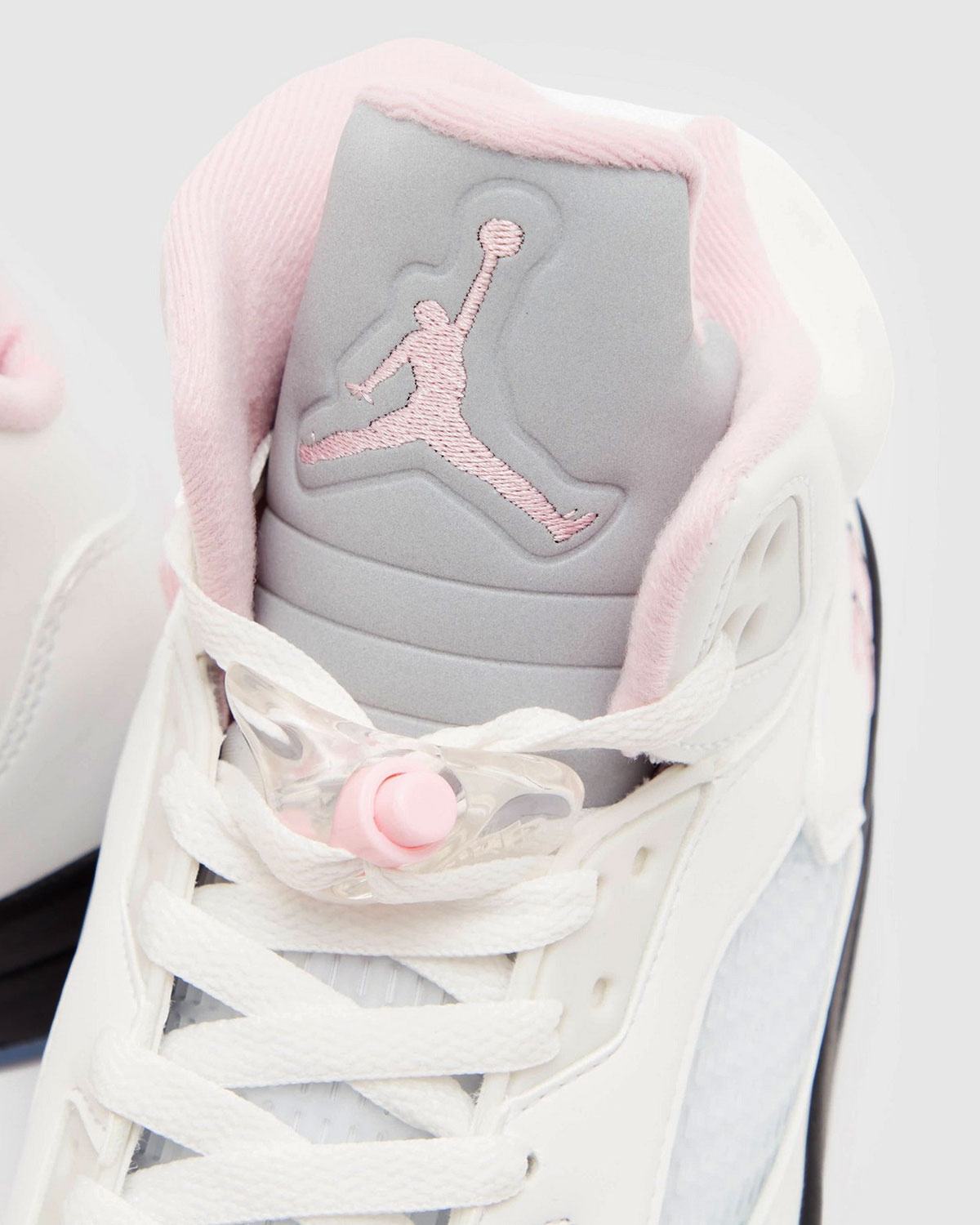 Air Jordan "35th Anniversary" HQ7978-102 | SneakerNews.com