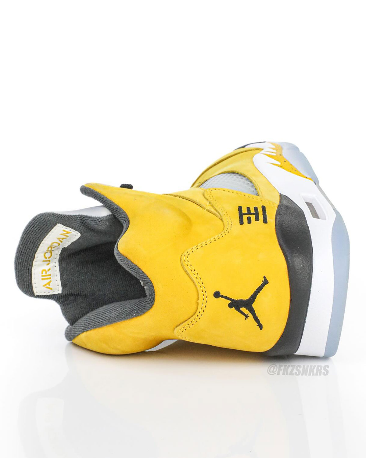 Official Images Of The Air Jordan 5 "Tokyo T23" - SneakerNews.com