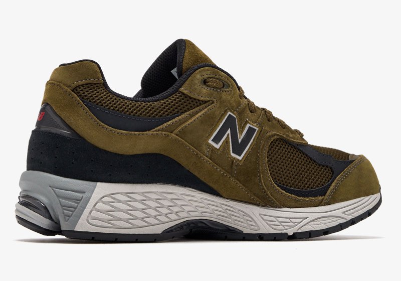 New Balance 2002R Olive/Black U2002RR | SneakerNews.com