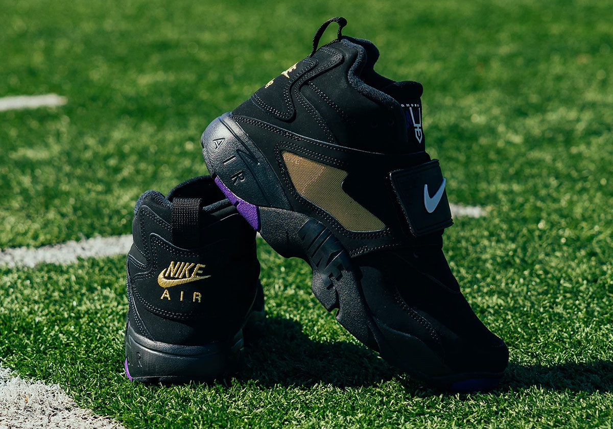 Nike Air Diamond Turf Ravens HV2282-001 | SneakerNews.com