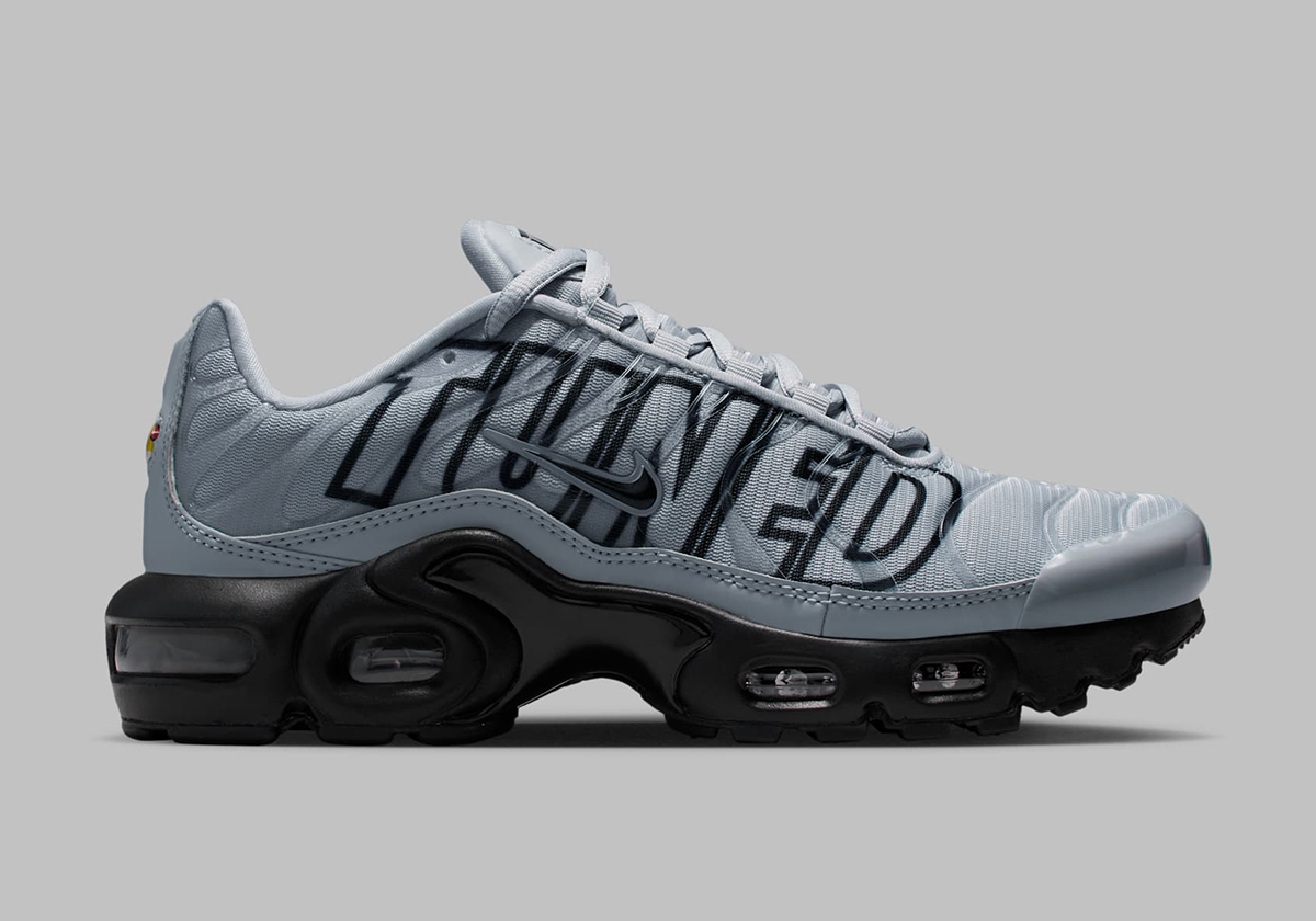 Nike Air Max Plus Tuned Graphic 2025 | SneakerNews.com