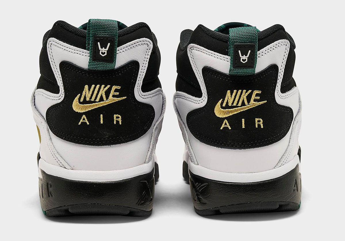 Nike Air Diamond Turf "Emerald" IB2240-001 | SneakerNews.com