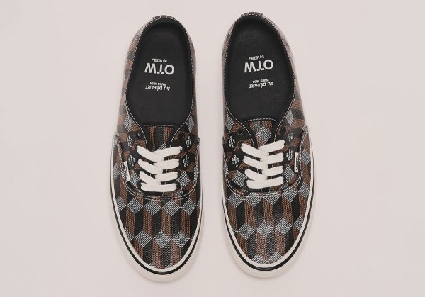 Au Départ Vans Authentic 2025 | SneakerNews.com