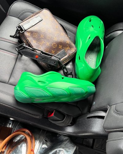 Every Now And Then New Balance Fresh Foam RCVRY Green | SneakerNews.com