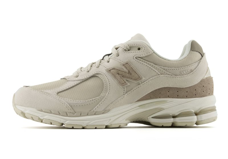 New Balance 2002R "Tan/Beige" M2002RJN | SneakerNews.com