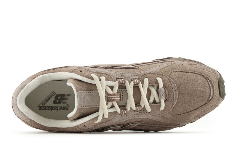 New Balance 204L "Mushroom/Arid Stone" U204LMMA | SneakerNews.com