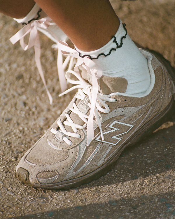 New Balance 204L "Mushroom/Arid Stone" U204LMMA | SneakerNews.com