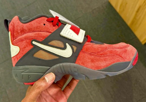 Deion Sanders Jr Nike Air Diamond Turf 92 | SneakerNews.com