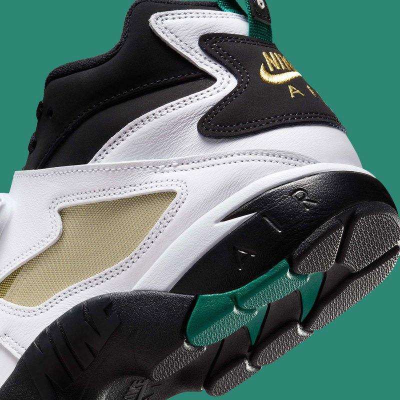 Nike Air Diamond Turf "Emerald" IB2240-001 | SneakerNews.com