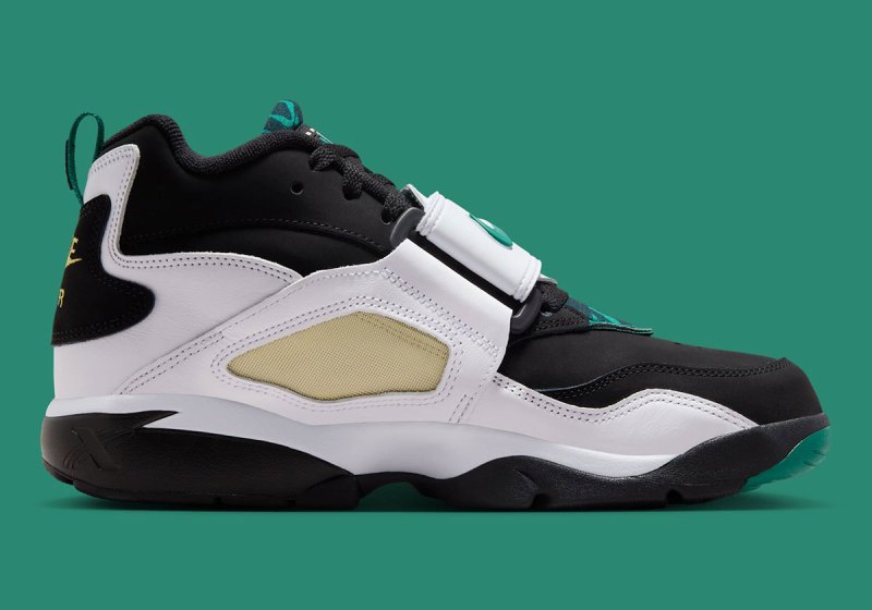 Nike Air Diamond Turf "Emerald" IB2240-001 | SneakerNews.com