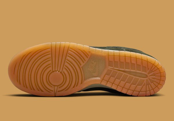 Nike SB Dunk Low Pro B Sequoia HJ0367-301 | SneakerNews.com