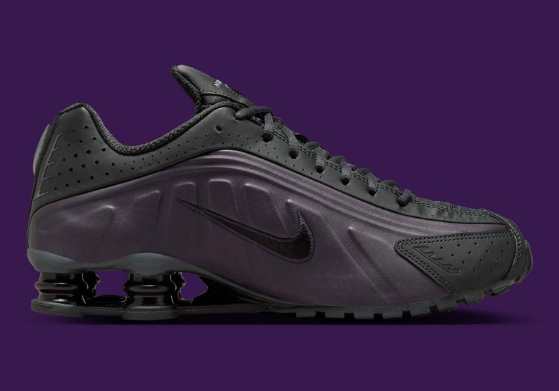 Nike Shox R4 "Cave Purple/Off-Noir" HQ1988-500 | SneakerNews.com