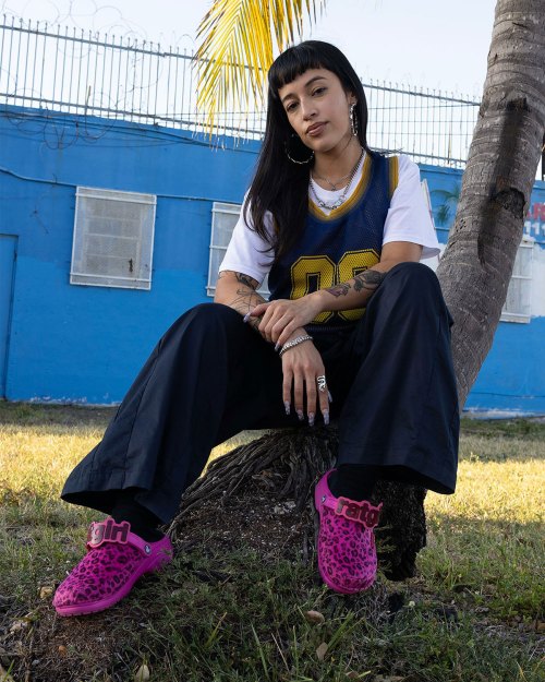 Stray Rats Crocs Release Date 2025 | SneakerNews.com