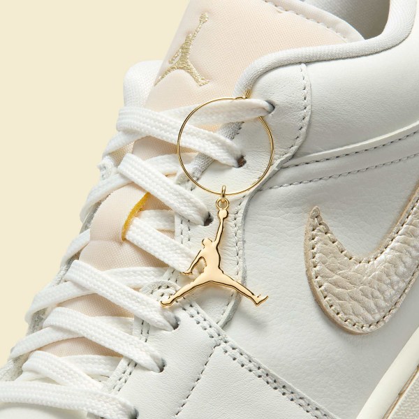 Air Jordan 1 Gold Hoop Pack WMNS | SneakerNews.com