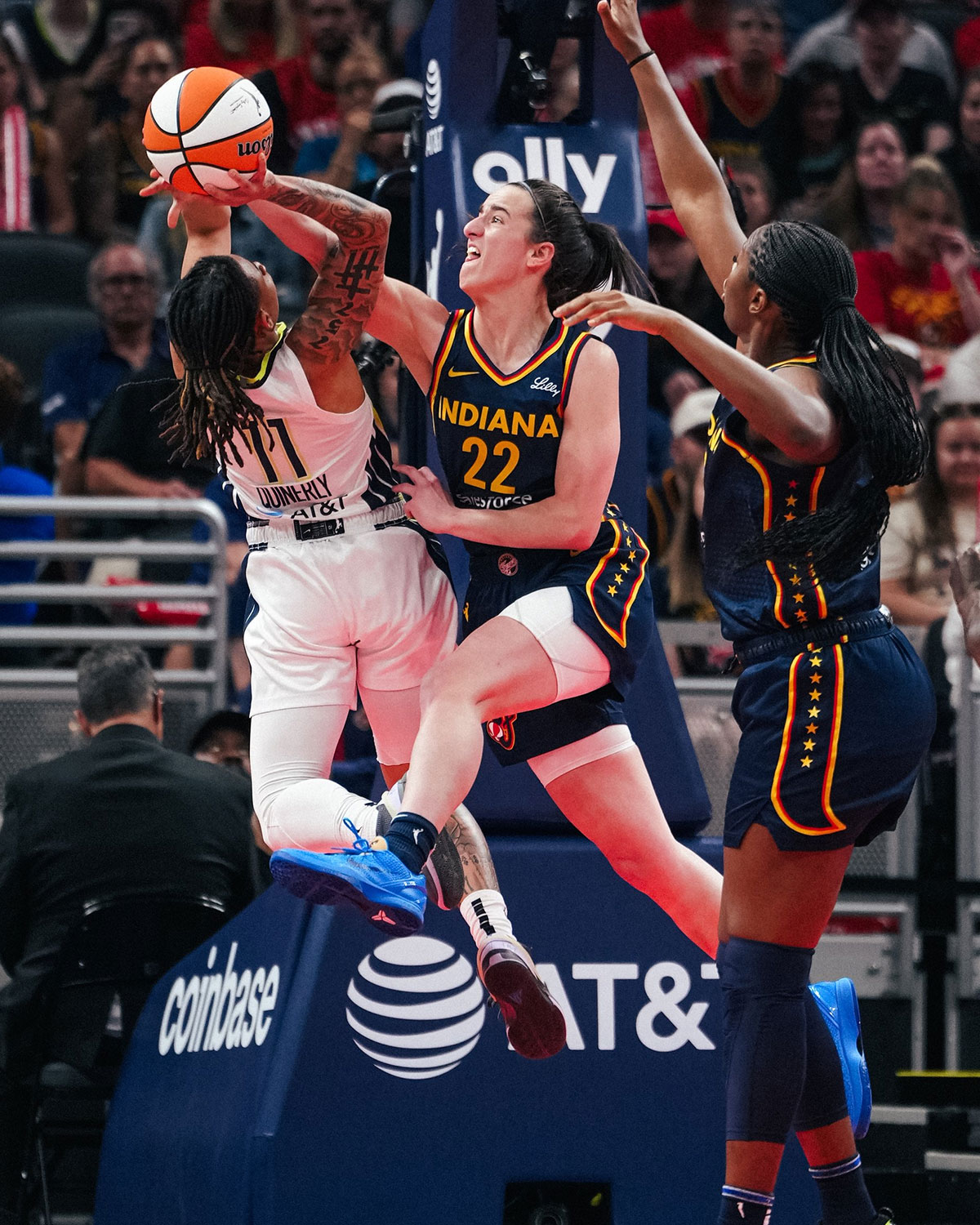 Caitlin Clark Nike Kobe 6 "Cookie Monster" PE | SneakerNews.com