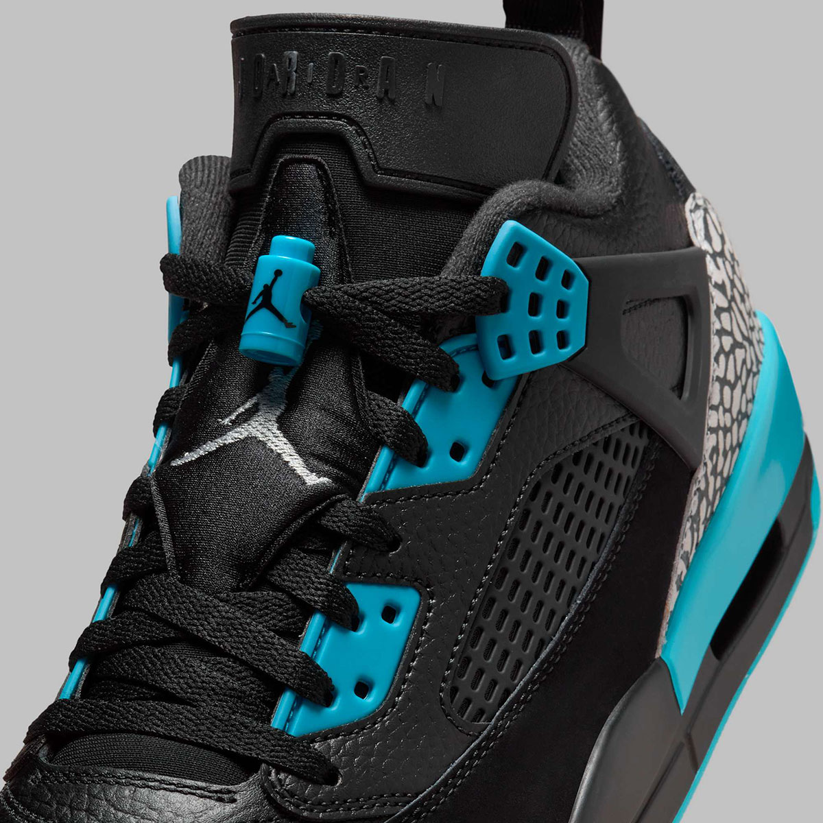 Jordan Spiz'ike Low Gamma Blue SneakerNews.com