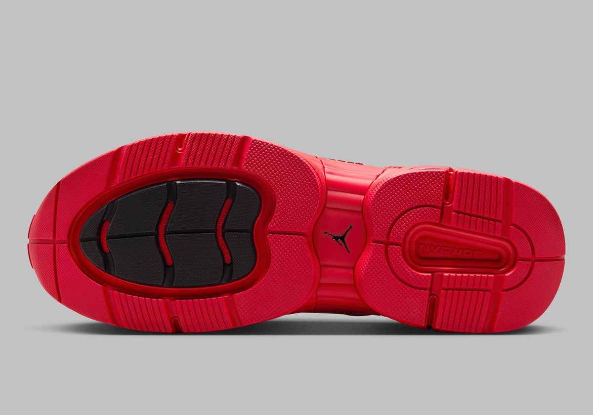 Jordan Trunner O/S "Infrared" | SneakerNews.com