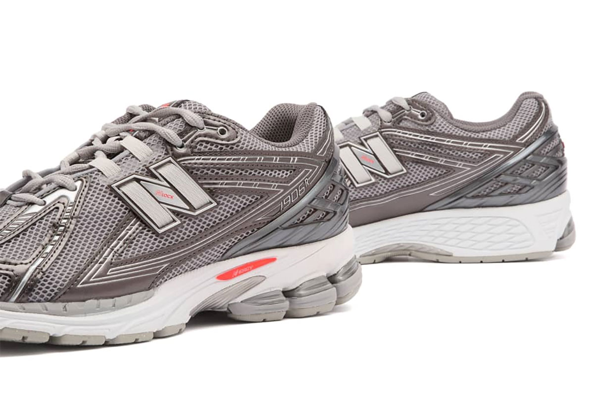 New Balance 1906R Metallic/Grey U1906RCO | SneakerNews.com