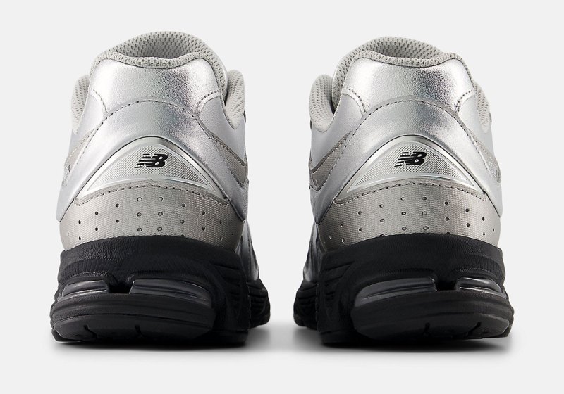 New Balance 2002R "Silver/Black" U2002RF | SneakerNews.com