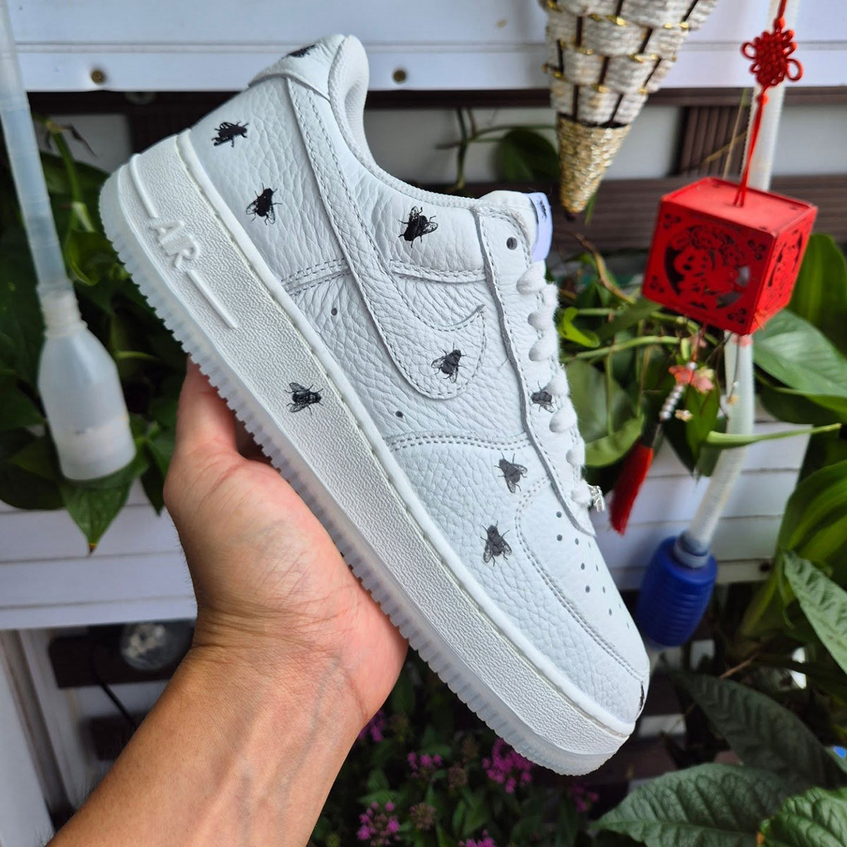 Nike Air Force 1 "Houseflies" IM3081-100 | SneakerNews.com