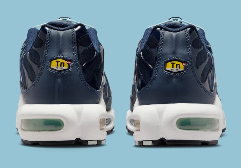 Nike Air Max Plus Obsidian IH4459-473 | SneakerNews.com