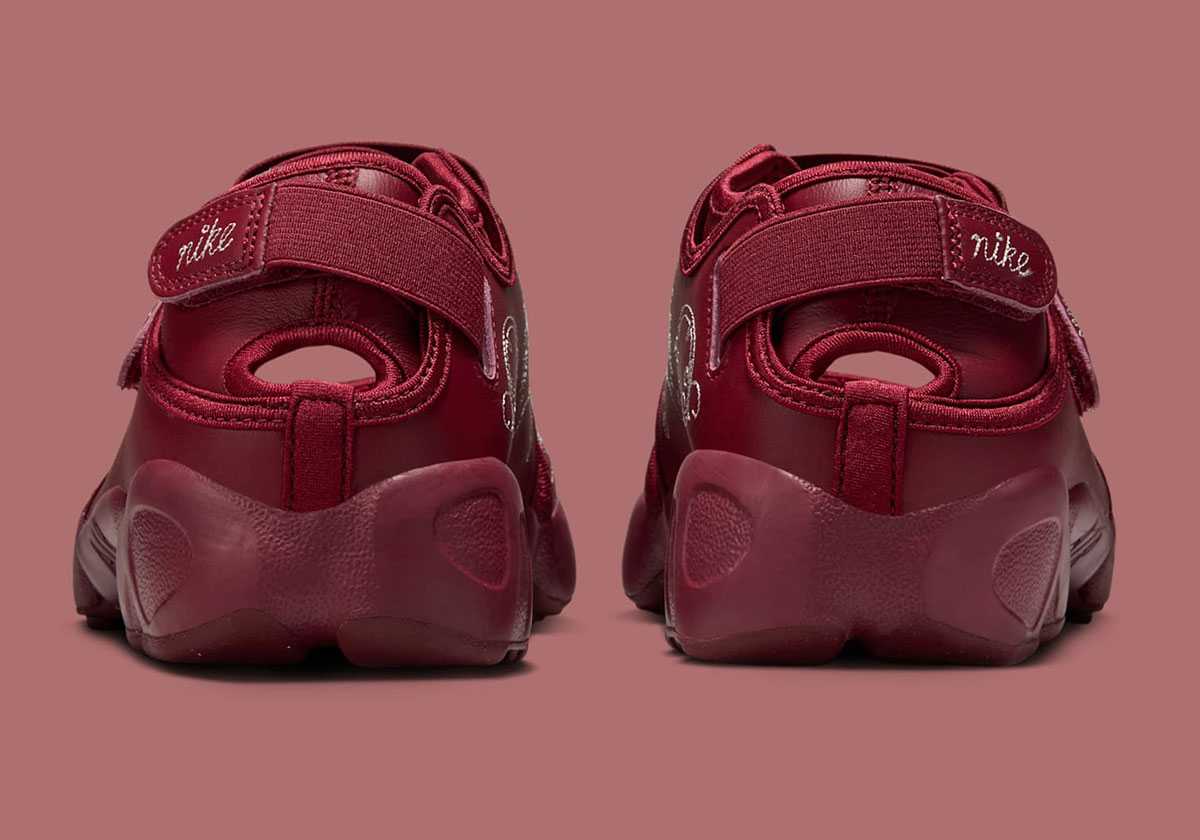 Nike Air Rift Botanical H7318-677 | SneakerNews.com