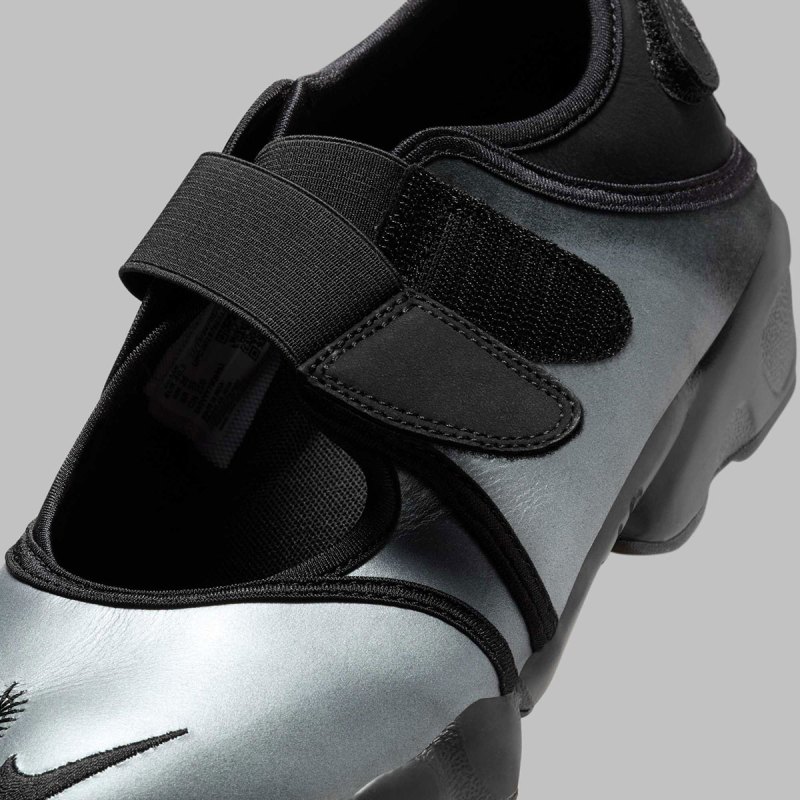 Nike Air Rift "Cool Grey" IH3656-095 | SneakerNews.com