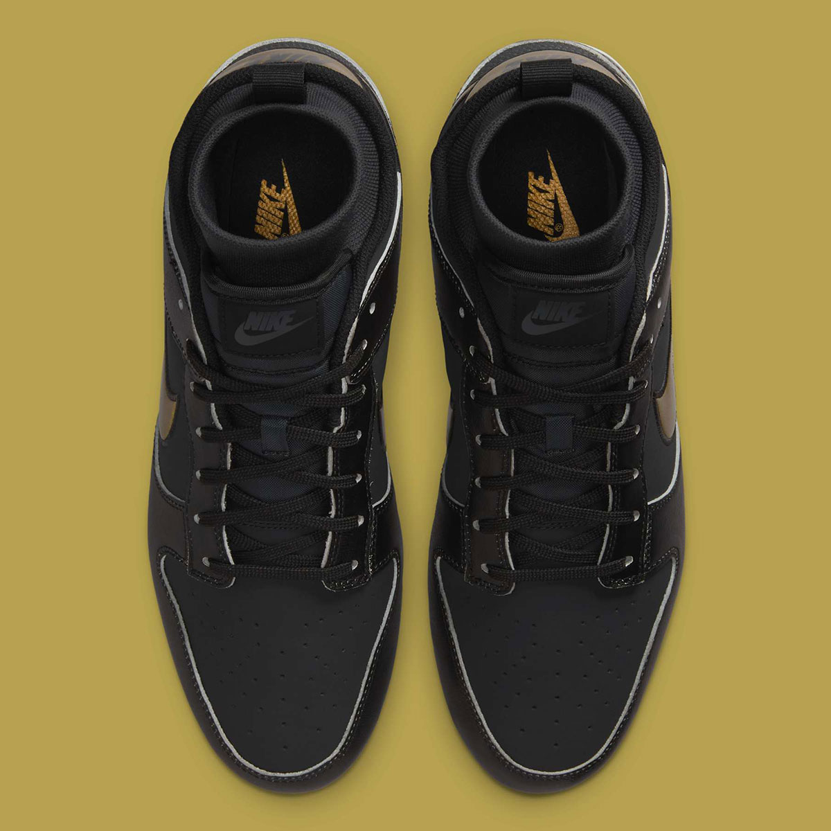 This Nike Dunk Alpha Menace Cleat Wears A Color-Changing Swoosh ...