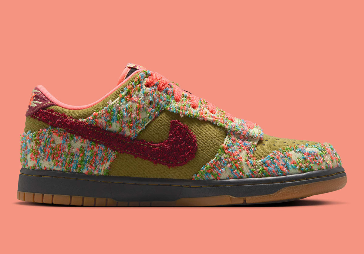 Nike Panda Monium Dunk Low | SneakerNews.com