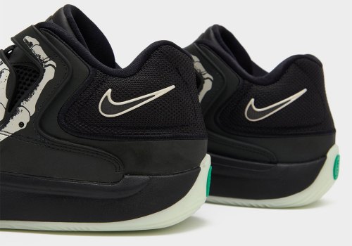 Nike KD 18 "Slim Reaper/Halloween" IM1346-001 | SneakerNews.com