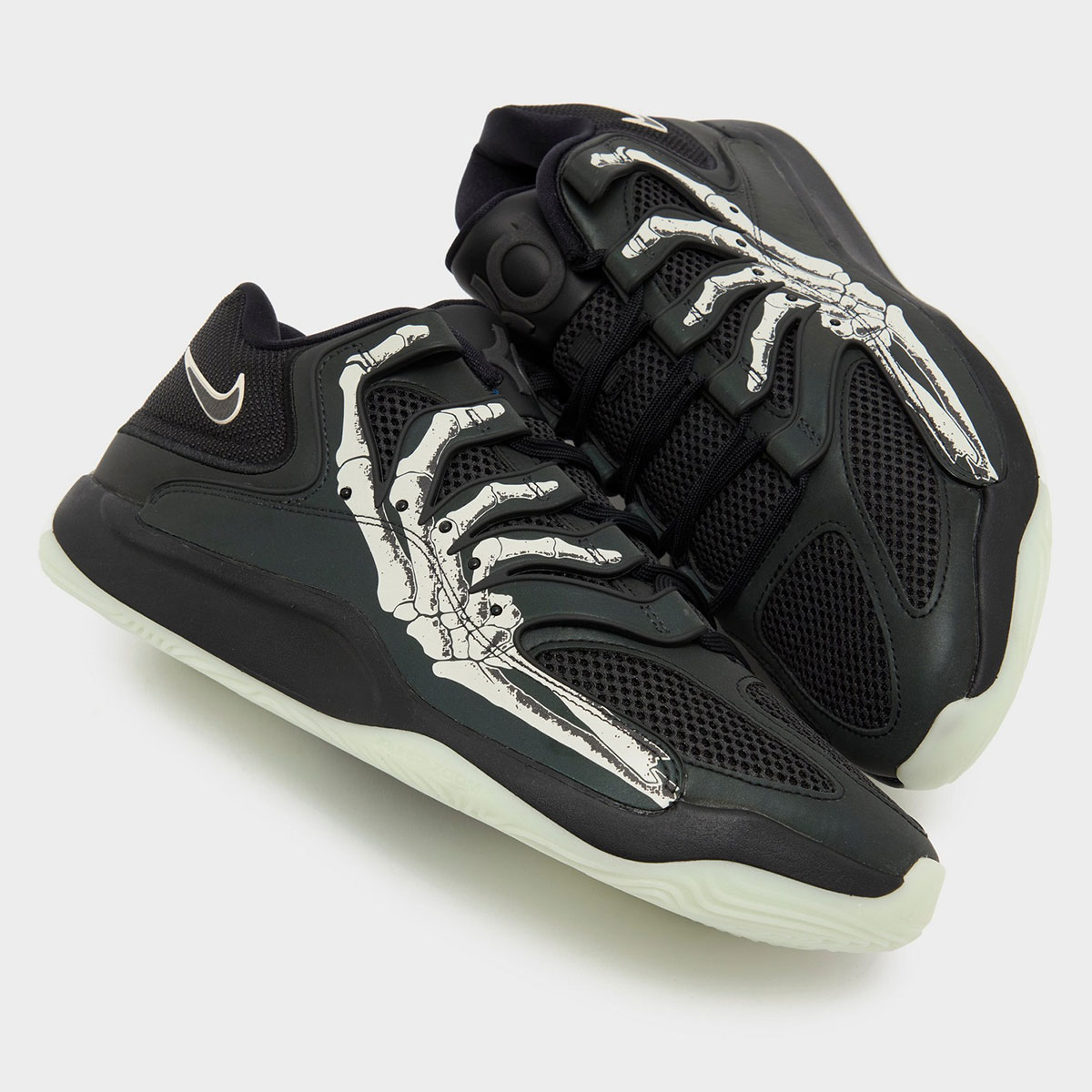 Nike KD 18 "Slim Reaper/Halloween" IM1346-001 | SneakerNews.com