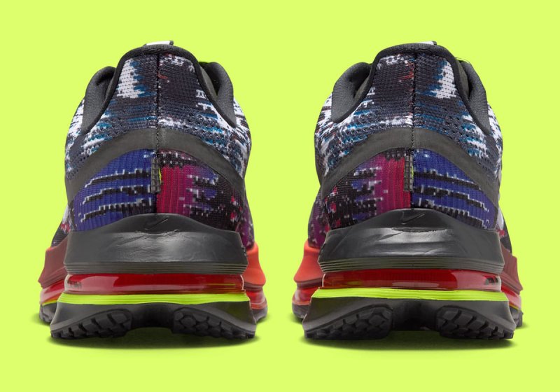 Nike Pegasus Premium "Pixelated" IM6778-902 | SneakerNews.com