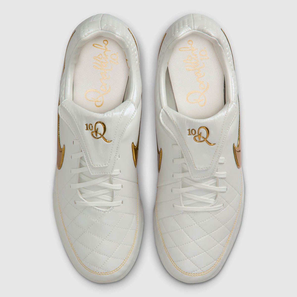 Ronaldinho Nike Tiempo Legend "Touch Of Gold" IF4389-100 | SneakerNews.com