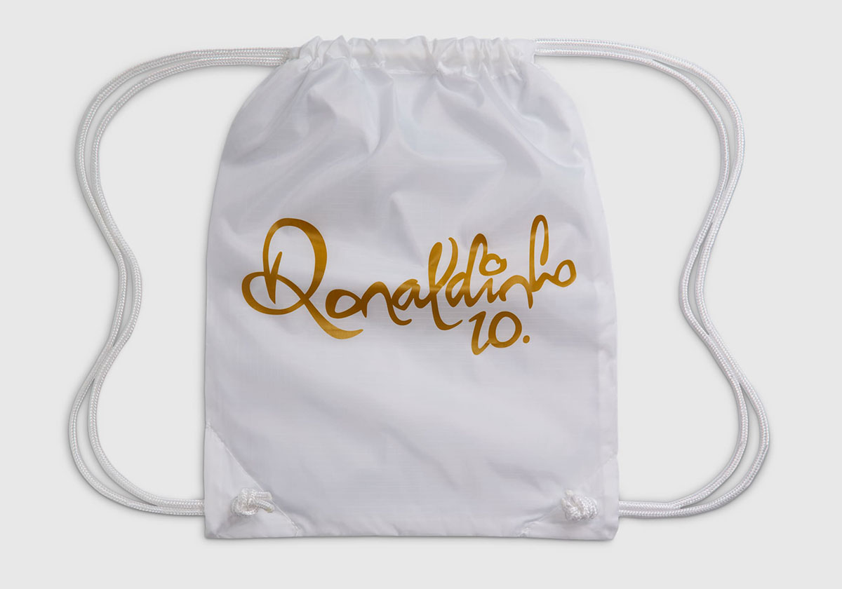 Ronaldinho Nike Tiempo Legend "Touch Of Gold" IF4389-100 | SneakerNews.com