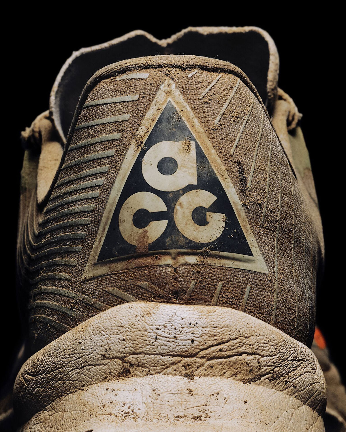 Nike ACG Ultrafly 2026 Release Date | SneakerNews.com