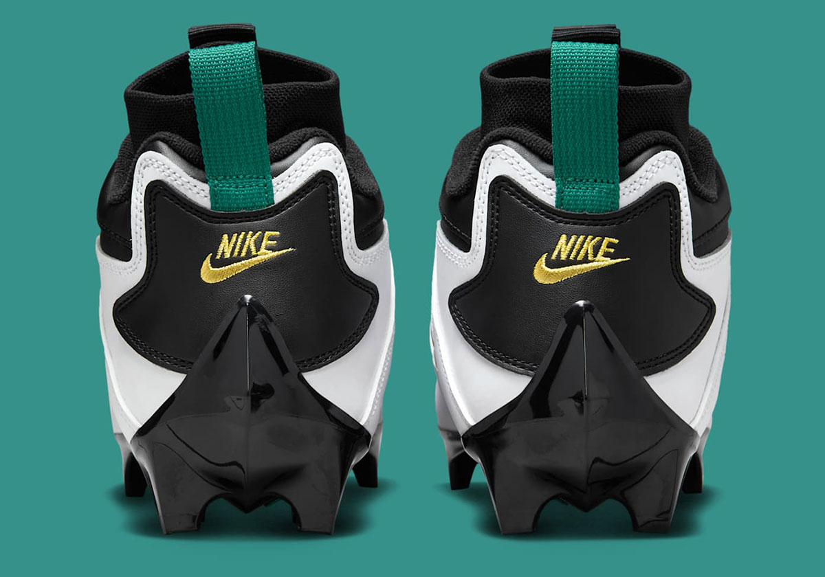 Nike Air Diamond Turf TD Cleats "Emerald" HF5298-102 | SneakerNews.com