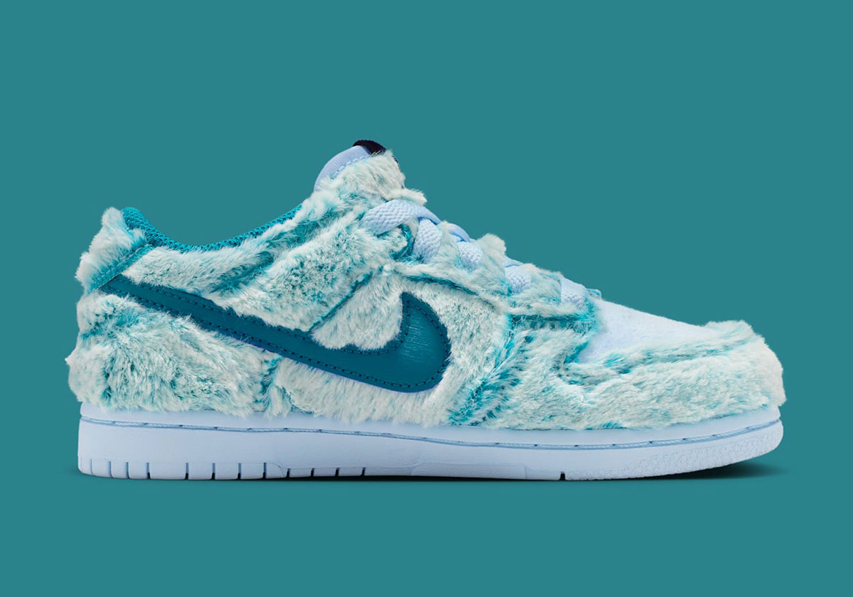 Nike Abominable Snowman Dunks 2025 | SneakerNews.com