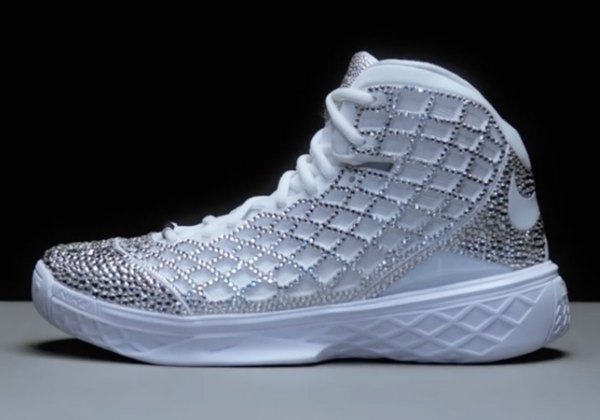 Nike Kobe 3 Protro Low "Halo" | SneakerNews.com