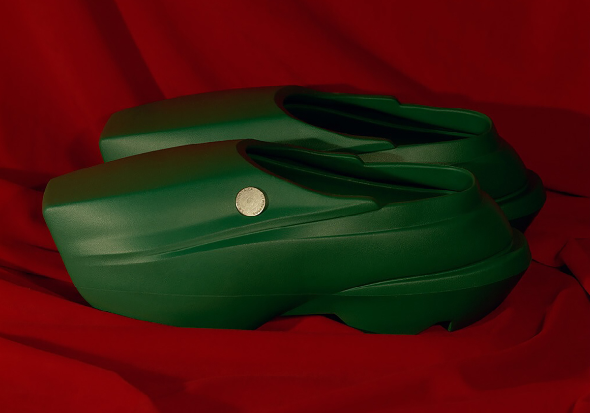 SR Studio Vans Future Clog Release Date | SneakerNews.com