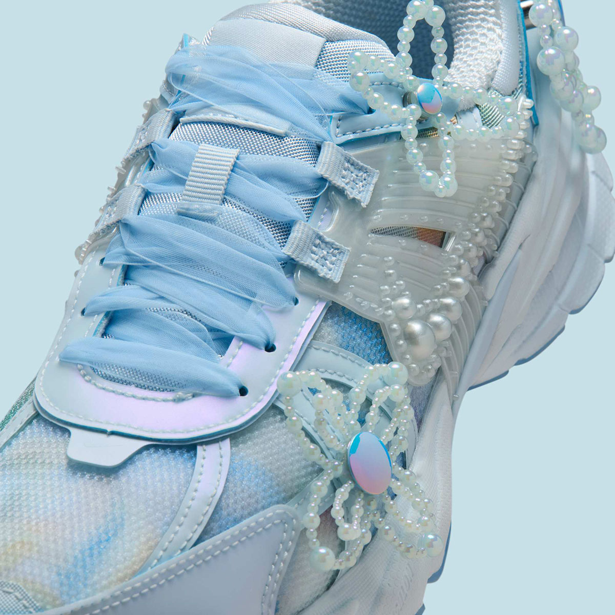 Susan Fang Nike Dunk V2K Run | SneakerNews.com