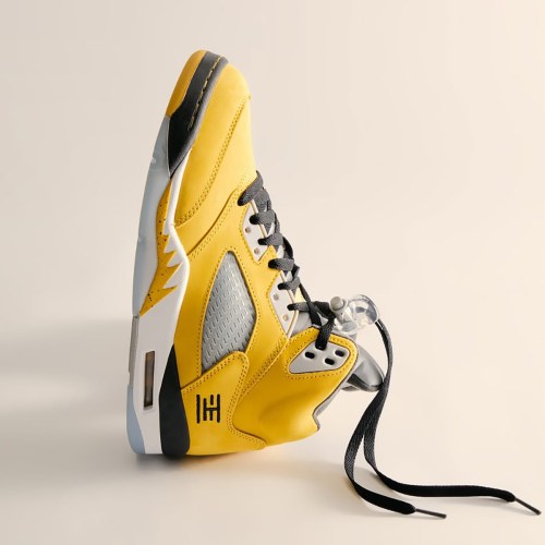 Air Jordan 5 Tokyo Store List | SneakerNews.com