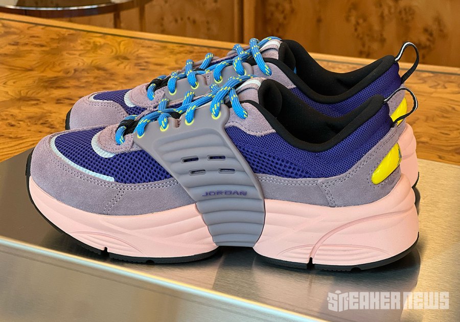 Travis Scott Apple Sneakers iPhone 17 Keynote | SneakerNews.com